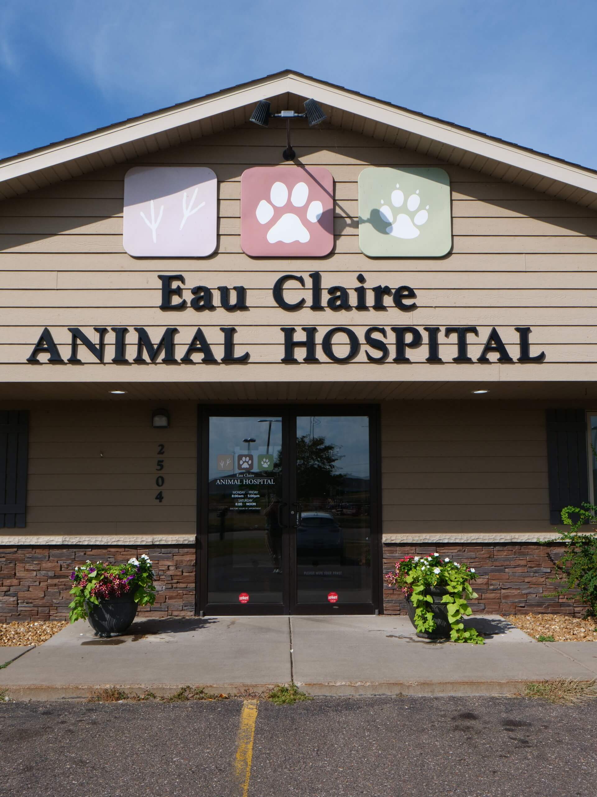 Contact Us - Eau Claire Animal Hospital